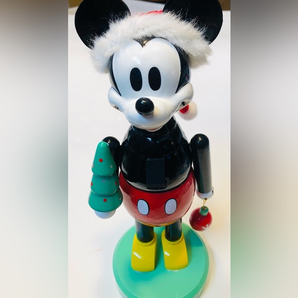 Disney | Holiday | Disney Mickey Mouse Christmas Nutcracker Statue Wood ...